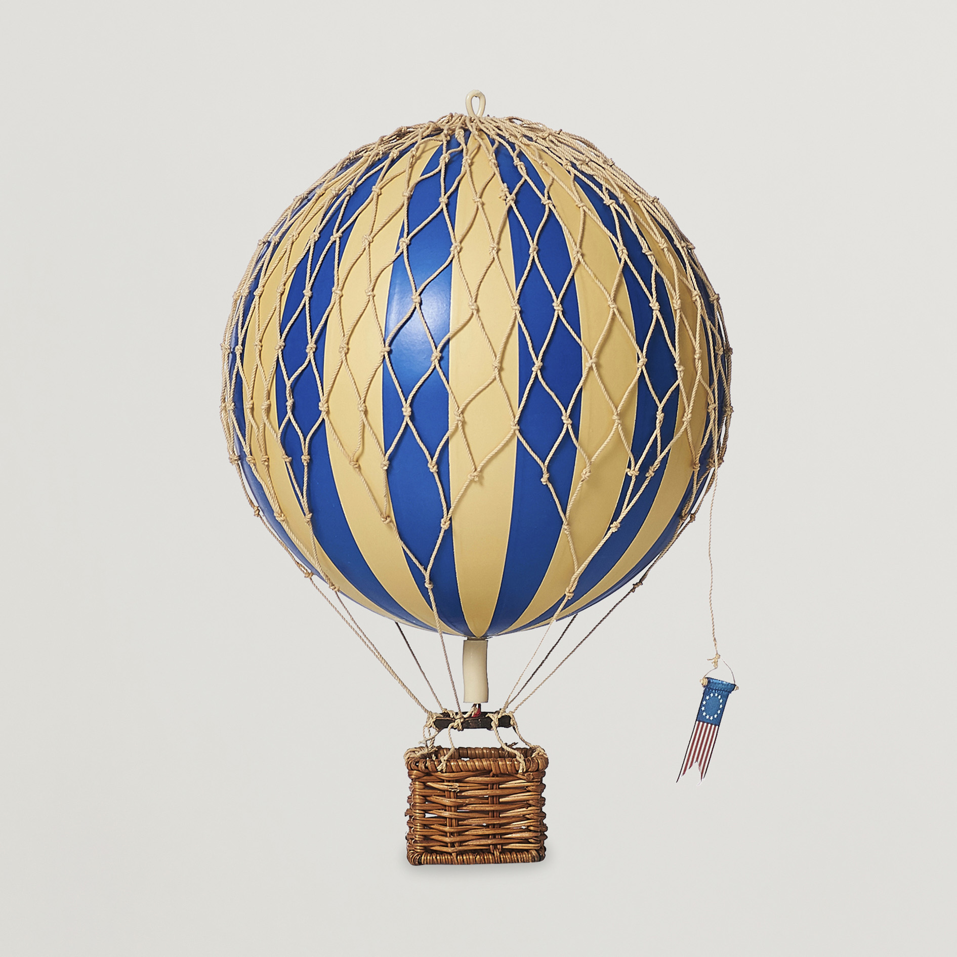 Authentic Models Travels Light Balloon Blue - Acheter Authentic Models Care