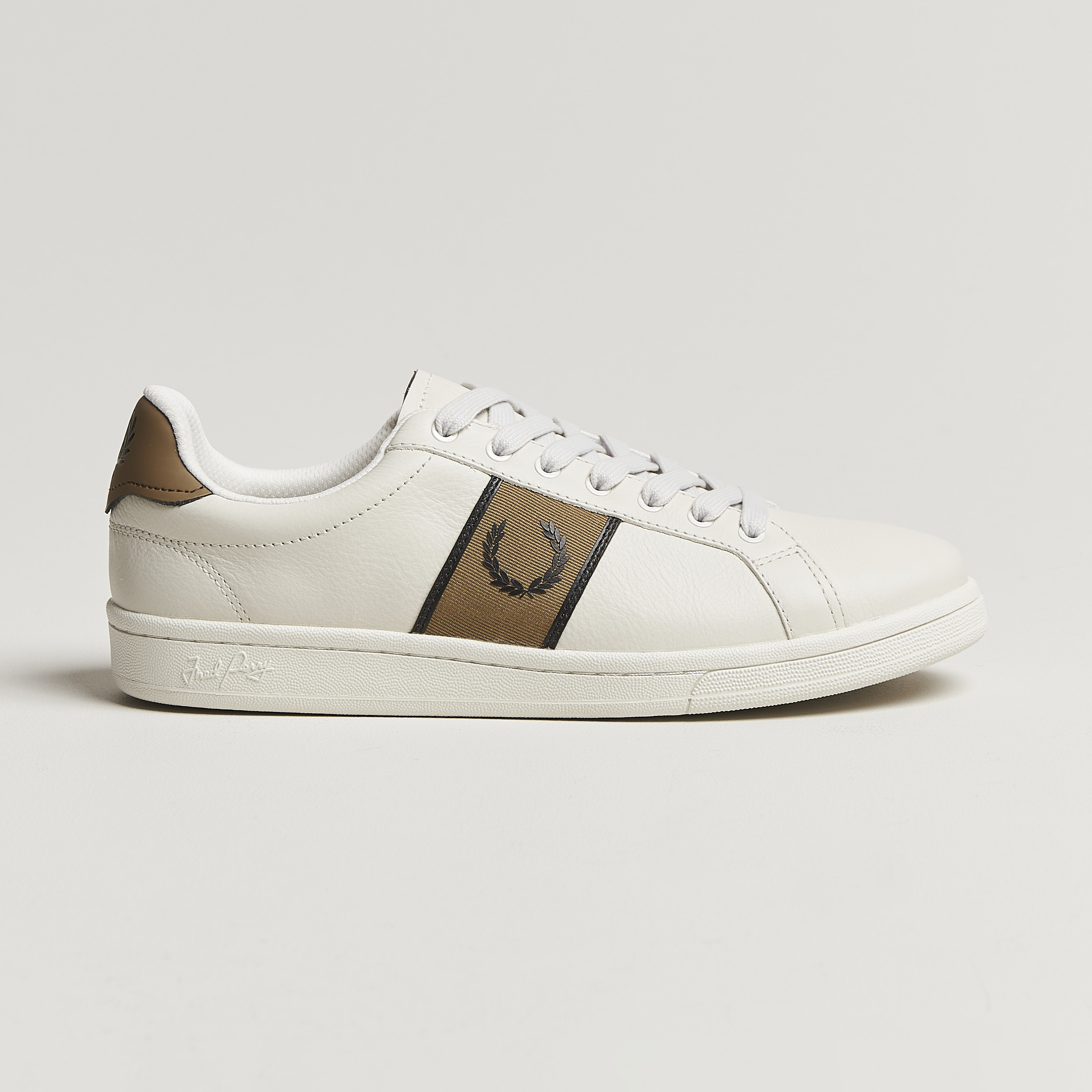 Fred Perry B721 Leather Sneaker White/Porcelin Black - Acheter Fred Perry C