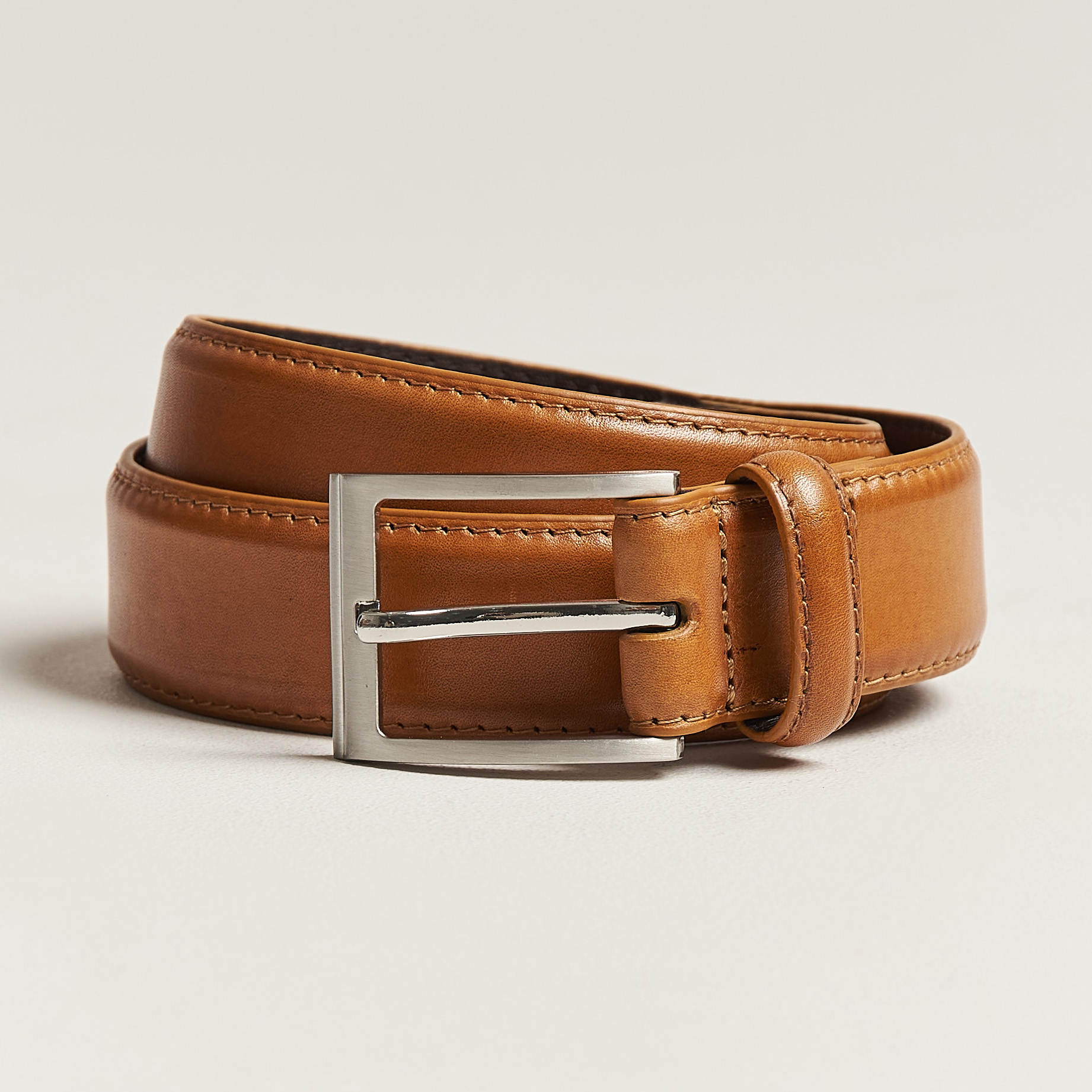Loake 1880 Philip Leather Belt Tan - Acheter Loake 1880 CareOfCarl.fr.
