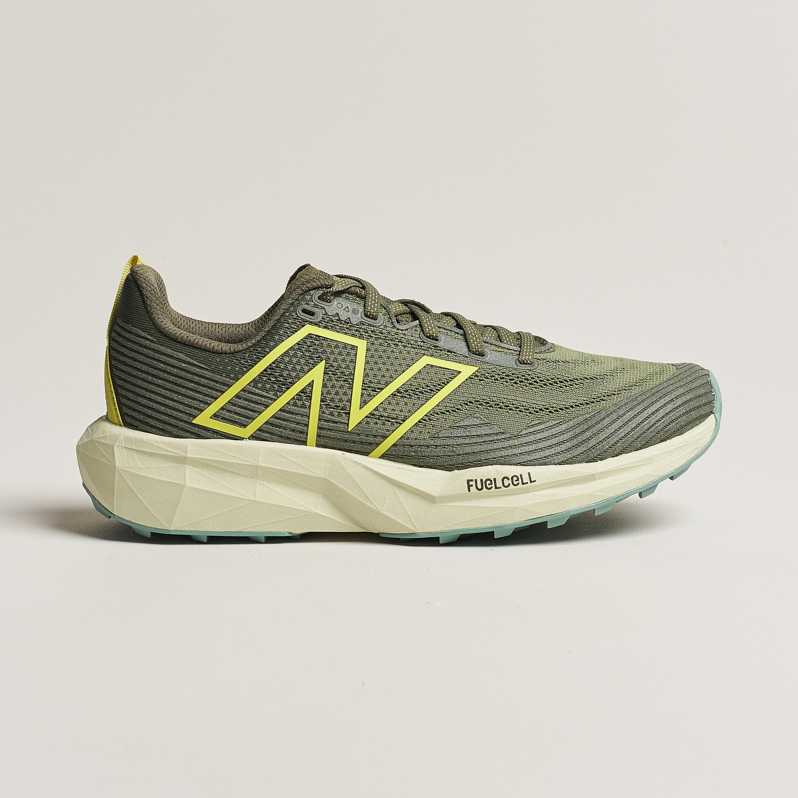 New Balance Running FuelCell Venym Dark Olivine - Acheter New Balance Runni