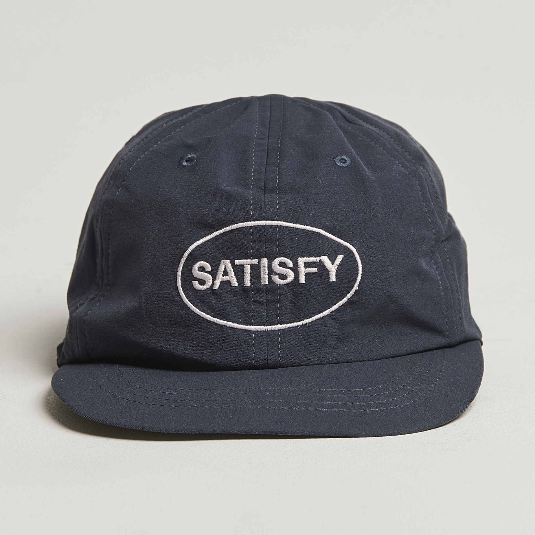 Satisfy PeaceShell Running Cap Charcoal - Acheter Satisfy CareOfCarl.fr.
