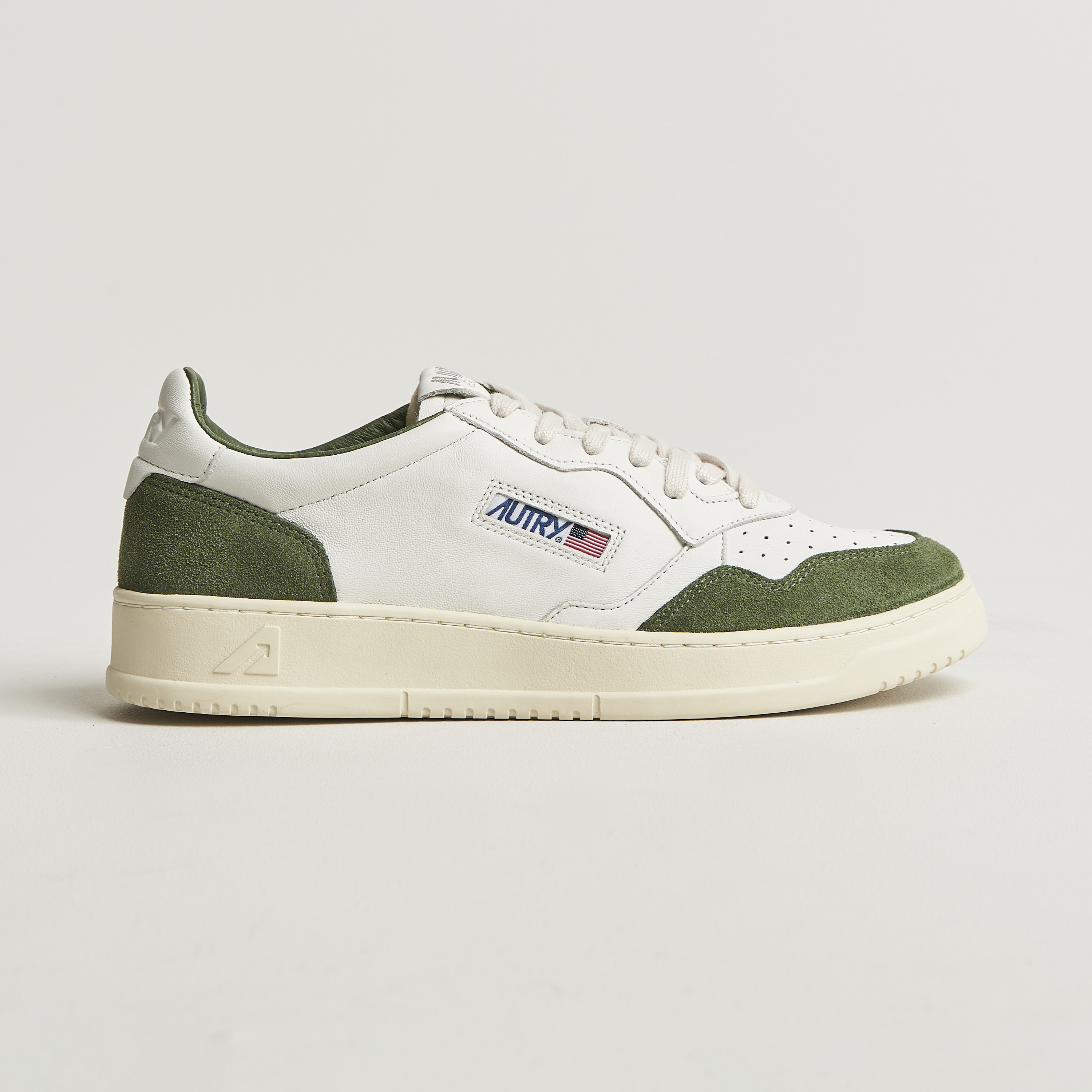 Autry Medalist Low Super Soft Goat Leather Sneaker White/Green - Acheter Au