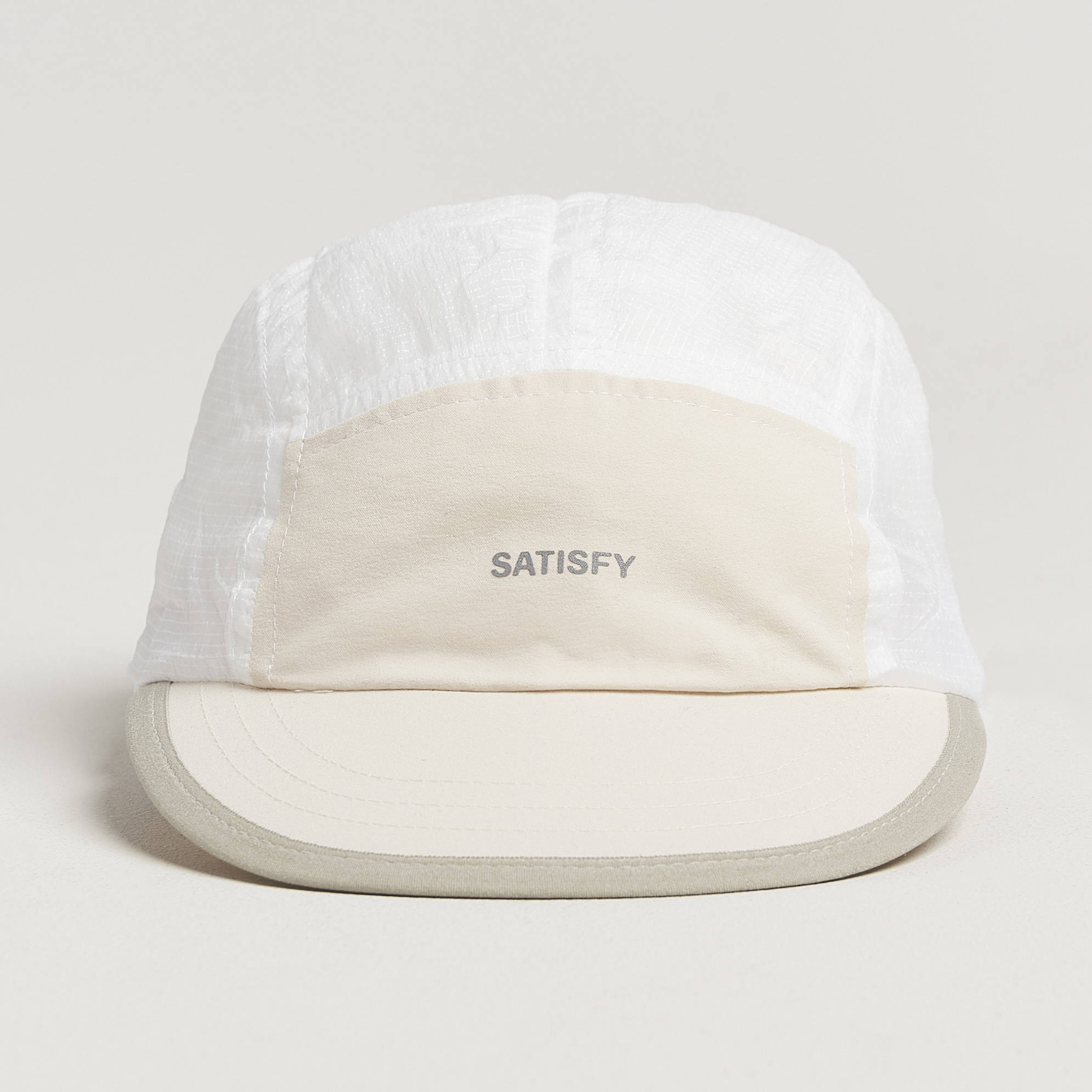 Satisfy Rippy Trail Cap Off White - Acheter Satisfy CareOfCarl.fr.
